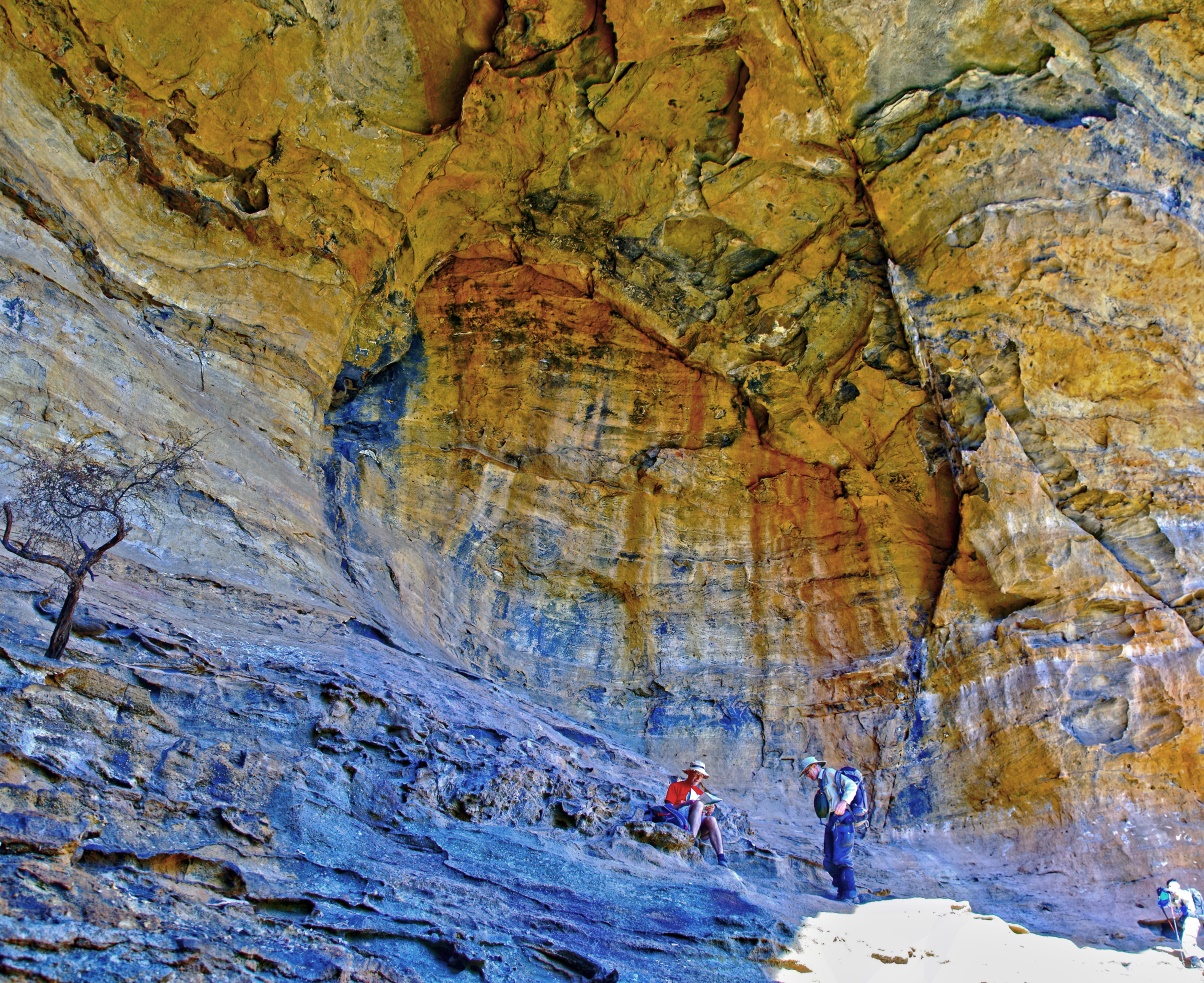 Explore Pyramid Rocks & Caves!